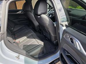 Pelēks BMW i4 2023 Šauļi, ar dzinēja tilpumu 0.00 L un nobraukumu 27 tūkst. km par 34999 €, foto 12 vietnē AUTOMOTO.COM.LV