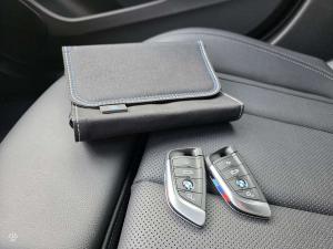 Pelēks BMW i4 2023 Šauļi, ar dzinēja tilpumu 0.00 L un nobraukumu 27 tūkst. km par 34999 €, foto 24 vietnē AUTOMOTO.COM.LV