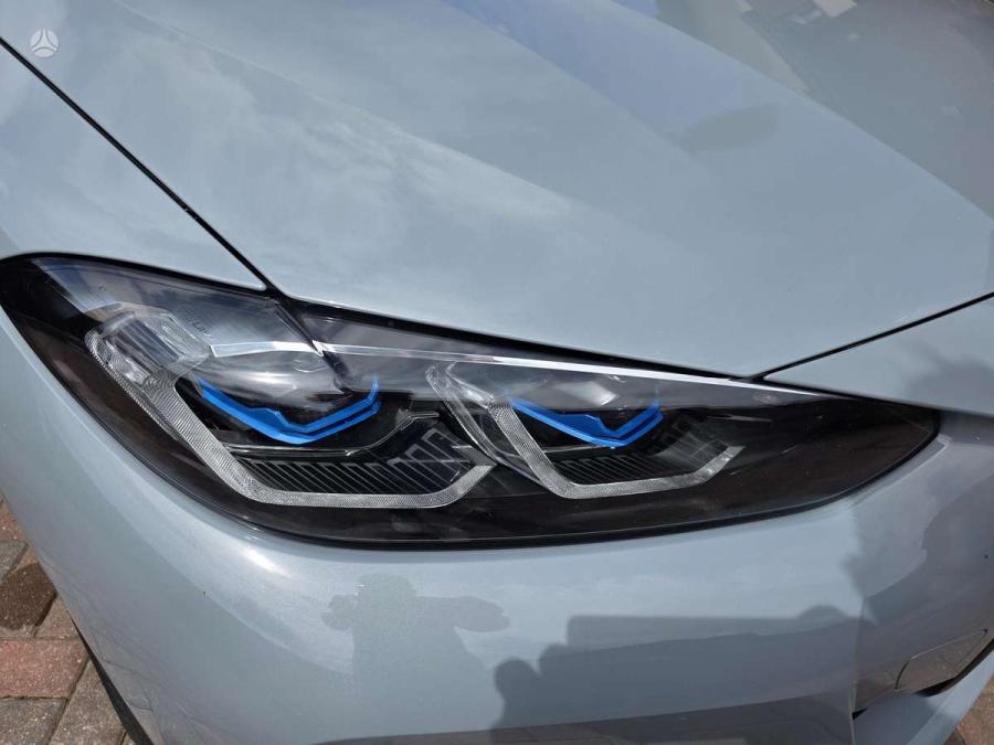 Pelēks BMW i4 2023 Šauļi, ar dzinēja tilpumu 0.00 L un nobraukumu 27 tūkst. km par 34999 €, foto 31 vietnē AUTOMOTO.COM.LV