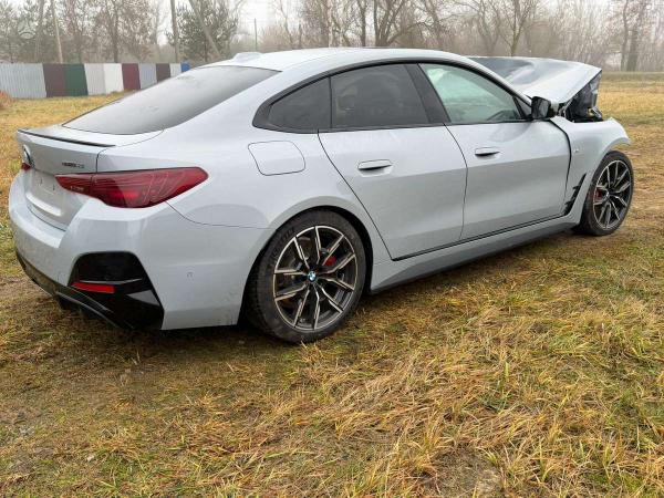 Grey BMW i4 2025 in Panevezys, with an engine capacity of 0.00 L and mileage of 12 thousand km for 16200 €, photo 9 on AUTOMOTO.COM.LV