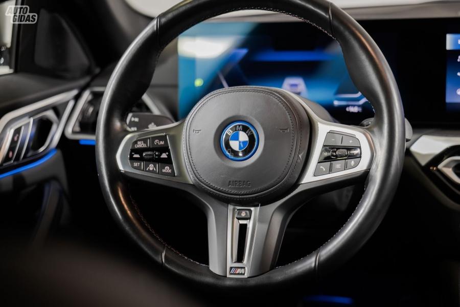 Grey BMW i4 2023 in Vilnius, with an engine capacity of 0.00 L and mileage of 90 thousand km for 42991 €, photo 21 on AUTOMOTO.COM.LV