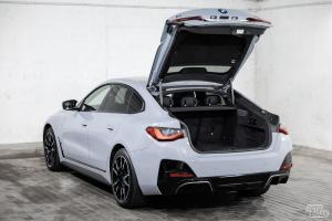 Grey BMW i4 2023 in Vilnius, with an engine capacity of 0.00 L and mileage of 90 thousand km for 42991 €, photo 36 on AUTOMOTO.COM.LV