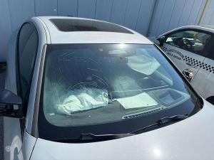 Pelēks BMW i4 2023 Panevēža, ar dzinēja tilpumu 0.00 L un nobraukumu 55 tūkst. km par 21000 €, foto 13 vietnē AUTOMOTO.COM.LV
