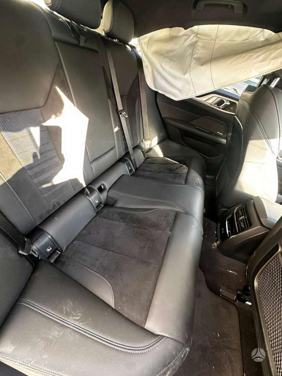 Pelēks BMW i4 2023 Panevēža, ar dzinēja tilpumu 0.00 L un nobraukumu 55 tūkst. km par 21000 €, foto 21 vietnē AUTOMOTO.COM.LV