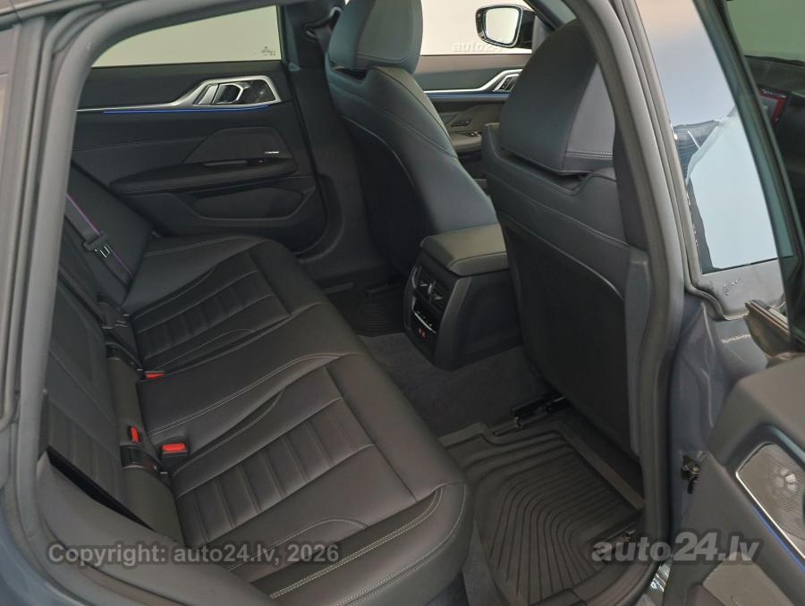 Pelēks BMW i4 2024 Tallina, ar dzinēja tilpumu 0.00 L un nobraukumu 29 tūkst. km par 59900 €, foto 16 vietnē AUTOMOTO.COM.LV