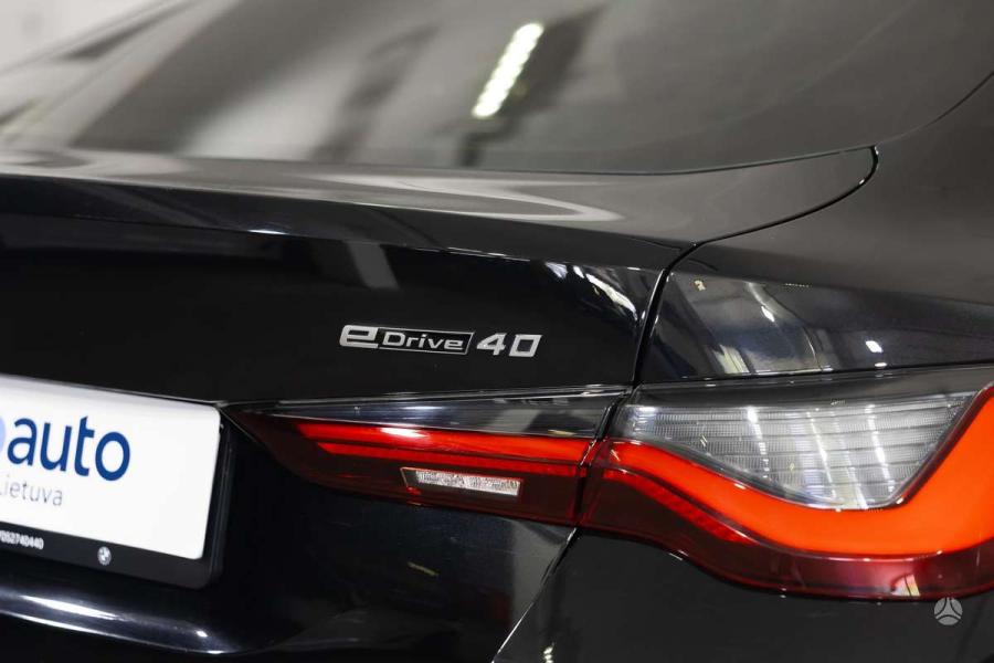 BMW i4 2022 in Vilnius, with an engine capacity of 0.00 L and mileage of 88 thousand km for 38491 €, photo 13 on AUTOMOTO.COM.LV