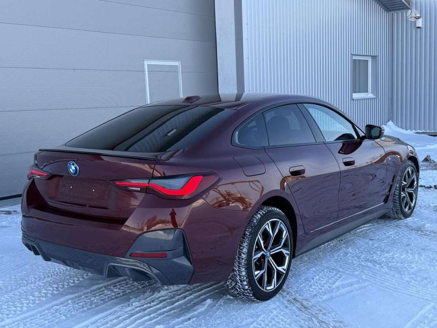 Sarkans BMW i4 2023 Kauņa, ar dzinēja tilpumu 0.00 L un nobraukumu 35 tūkst. km par 25400 €, foto 3 vietnē AUTOMOTO.COM.LV