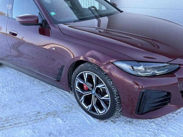 Sarkans BMW i4 2023 Kauņa, ar dzinēja tilpumu 0.00 L un nobraukumu 35 tūkst. km par 25400 €, foto 4 vietnē AUTOMOTO.COM.LV