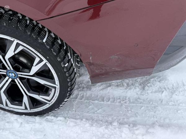 Sarkans BMW i4 2023 Kauņa, ar dzinēja tilpumu 0.00 L un nobraukumu 35 tūkst. km par 24500 €, foto 11 vietnē AUTOMOTO.COM.LV