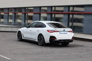 BMW i4 2023 in Riga, with an engine capacity of 0.00 L and mileage of 52 thousand km for 42980 €, photo 5 on AUTOMOTO.COM.LV