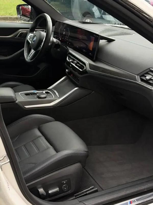 BMW i4 2023 in Riga, with an engine capacity of 0.00 L and mileage of 52 thousand km for 42980 €, photo 10 on AUTOMOTO.COM.LV