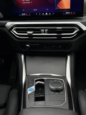 BMW i4 2023 in Riga, with an engine capacity of 0.00 L and mileage of 52 thousand km for 42980 €, photo 16 on AUTOMOTO.COM.LV