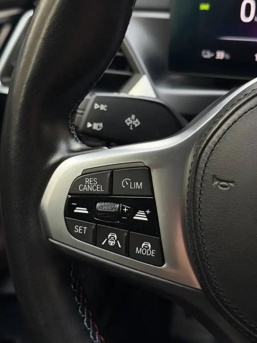 BMW i4 2023 in Riga, with an engine capacity of 0.00 L and mileage of 99 thousand km for 44980 €, photo 18 on AUTOMOTO.COM.LV