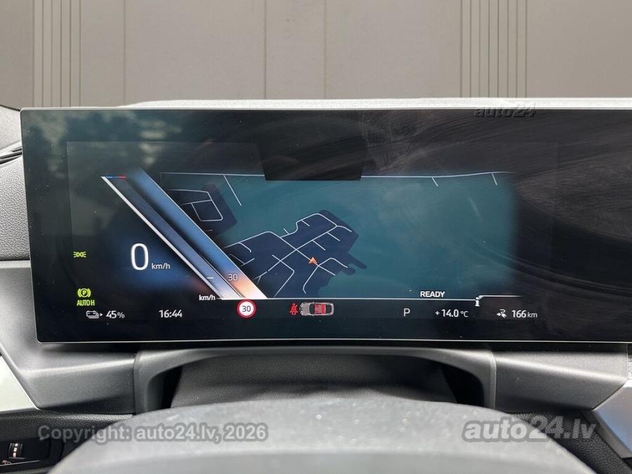 Белый БМВ i4 2023 в Таллин, объемом двигателя 0.00 л и пробегом 89 тыс. км за 43990 €, фото 19 на AUTOMOTO.COM.LV