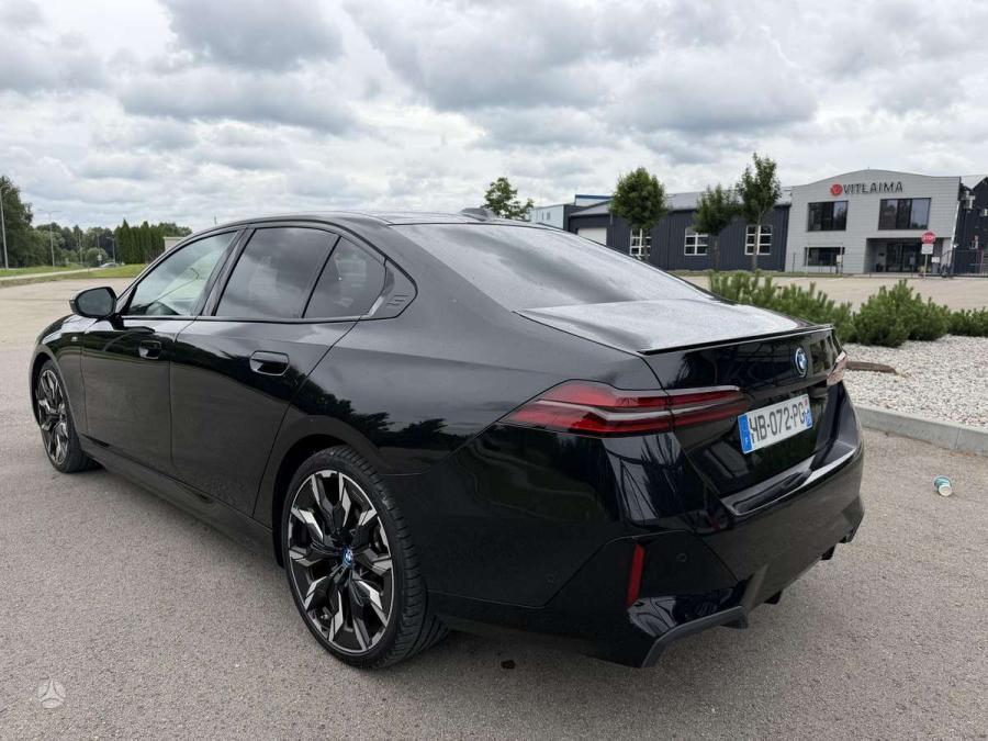 Melns BMW i5 2023 Klaipėda, ar dzinēja tilpumu 0.00 L un nobraukumu 198 tūkst. km par 39300 €, foto 12 vietnē AUTOMOTO.COM.LV