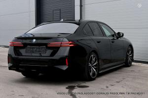 Black BMW i5 2023 in Kretinga, with an engine capacity of 0.00 L and mileage of 27 thousand km for 66999 €, photo 9 on AUTOMOTO.COM.LV