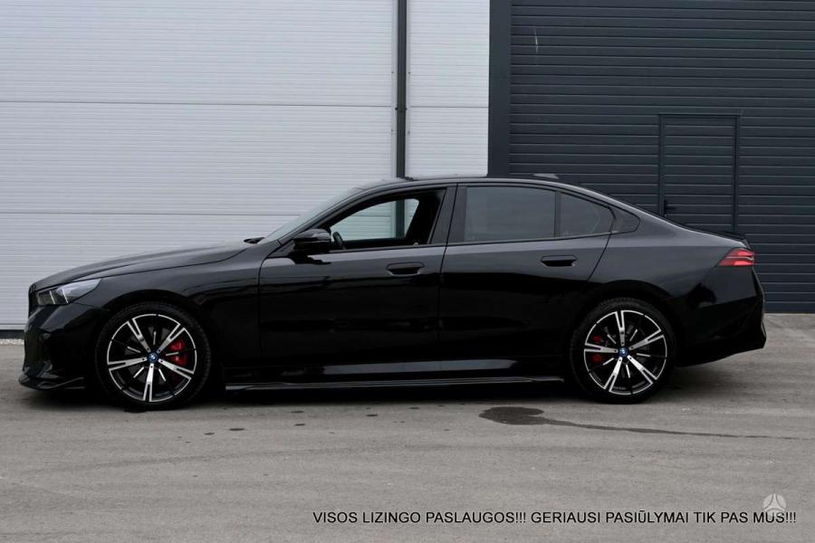 Black BMW i5 2023 in Kretinga, with an engine capacity of 0.00 L and mileage of 27 thousand km for 66999 €, photo 14 on AUTOMOTO.COM.LV