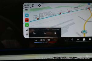 Black BMW i5 2023 in Kretinga, with an engine capacity of 0.00 L and mileage of 27 thousand km for 66999 €, photo 39 on AUTOMOTO.COM.LV