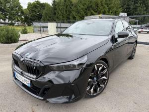 Black BMW i5 2023 in Klaipeda, with an engine capacity of 0.00 L and mileage of 199 thousand km for 39800 €, photo 3 on AUTOMOTO.COM.LV
