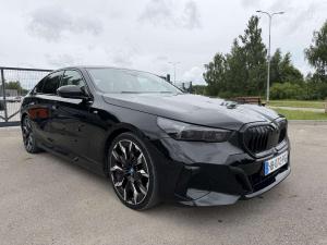 Black BMW i5 2023 in Klaipeda, with an engine capacity of 0.00 L and mileage of 199 thousand km for 39800 €, photo 6 on AUTOMOTO.COM.LV