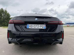 Black BMW i5 2023 in Klaipeda, with an engine capacity of 0.00 L and mileage of 199 thousand km for 39800 €, photo 29 on AUTOMOTO.COM.LV