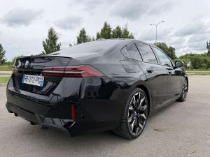 Black BMW i5 2023 in Klaipeda, with an engine capacity of 0.00 L and mileage of 199 thousand km for 39800 €, photo 32 on AUTOMOTO.COM.LV