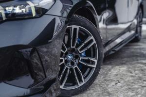 Melns BMW i5 2024 Viļņa, ar dzinēja tilpumu 0.00 L un nobraukumu 4 tūkst. km par 59800 €, foto 7 vietnē AUTOMOTO.COM.LV