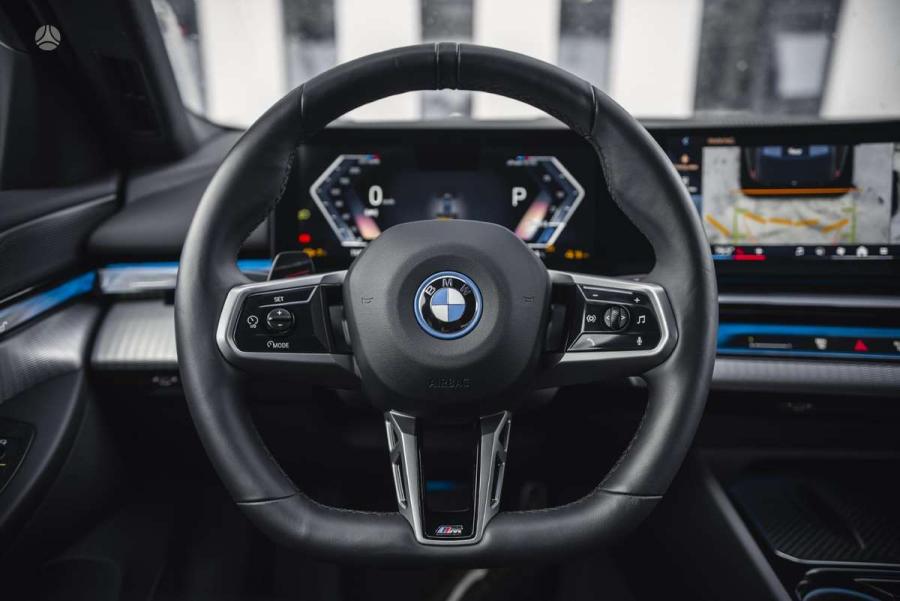 Melns BMW i5 2024 Viļņa, ar dzinēja tilpumu 0.00 L un nobraukumu 4 tūkst. km par 59800 €, foto 18 vietnē AUTOMOTO.COM.LV