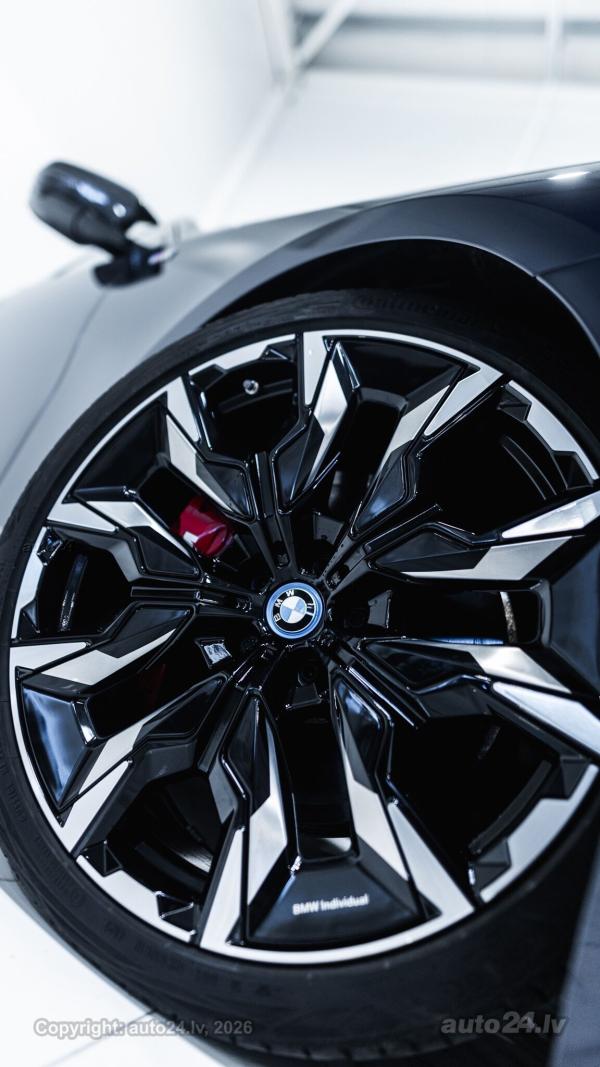 Zils BMW i5 2023 Tallina, ar dzinēja tilpumu 0.00 L un nobraukumu 47 tūkst. km par 69900 €, foto 6 vietnē AUTOMOTO.COM.LV