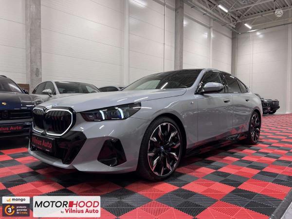 Pelēks BMW i5 2023 Viļņa, ar dzinēja tilpumu 0.00 L un nobraukumu 21 tūkst. km par 62490 €, foto 1 vietnē AUTOMOTO.COM.LV