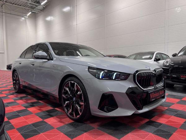 Pelēks BMW i5 2023 Viļņa, ar dzinēja tilpumu 0.00 L un nobraukumu 21 tūkst. km par 62490 €, foto 3 vietnē AUTOMOTO.COM.LV