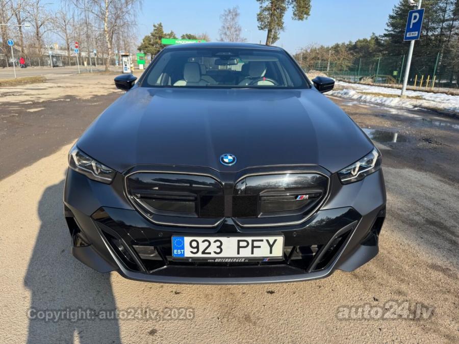 Pelēks BMW i5 2023 Tallina, ar dzinēja tilpumu 0.00 L un nobraukumu 21 tūkst. km par 72900 €, foto 5 vietnē AUTOMOTO.COM.LV