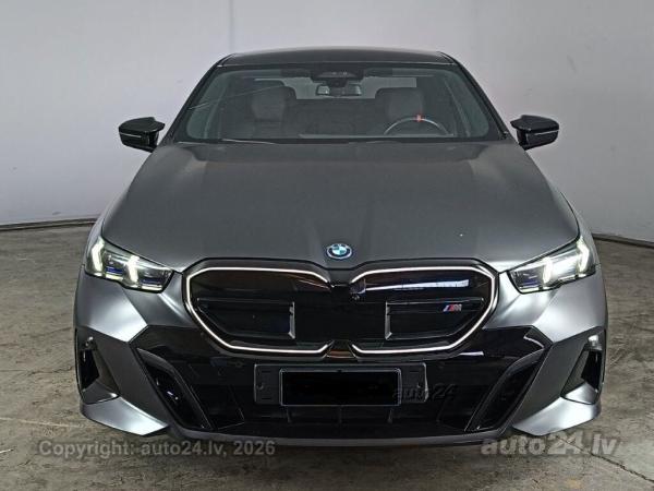 Pelēks BMW i5 2023 Veru, ar dzinēja tilpumu 0.00 L un nobraukumu 45 tūkst. km par 67900 €, foto 2 vietnē AUTOMOTO.COM.LV