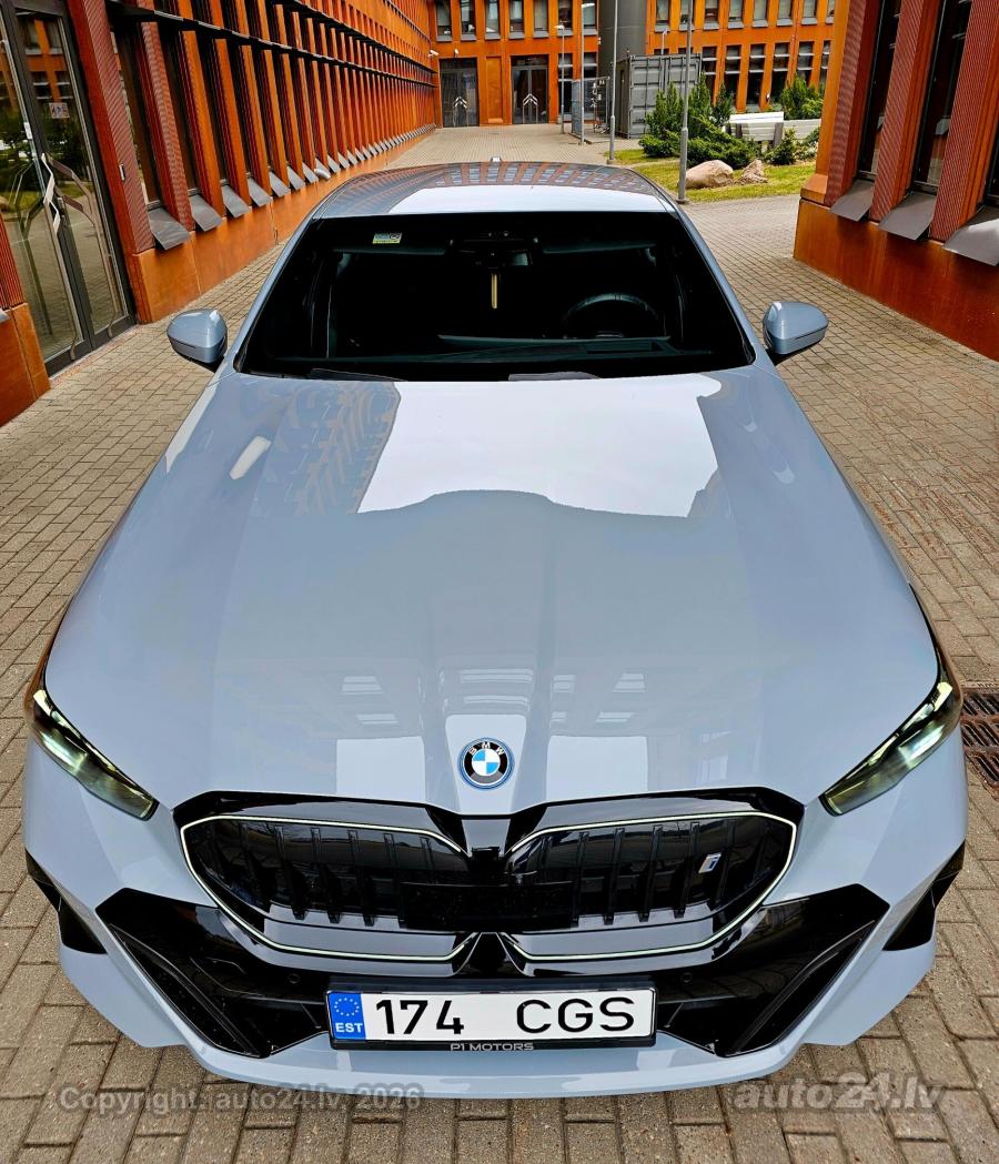 Grey BMW i5 2024 in Tallinn, with an engine capacity of 0.00 L and mileage of 16 thousand km for 59900 €, photo 16 on AUTOMOTO.COM.LV