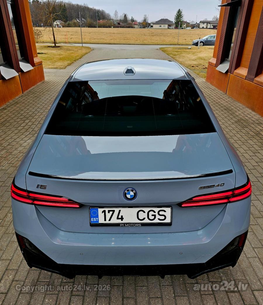 Grey BMW i5 2024 in Tallinn, with an engine capacity of 0.00 L and mileage of 16 thousand km for 59900 €, photo 17 on AUTOMOTO.COM.LV