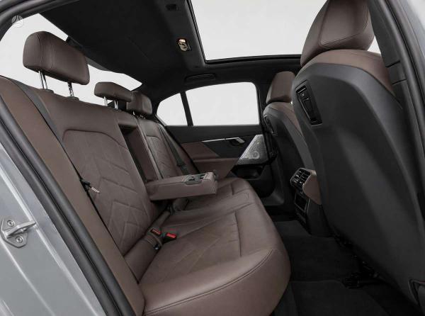 Pelēks BMW i5 2024 Viļņa, ar dzinēja tilpumu 0.00 L un nobraukumu 40 tūkst. km par 49990 €, foto 9 vietnē AUTOMOTO.COM.LV