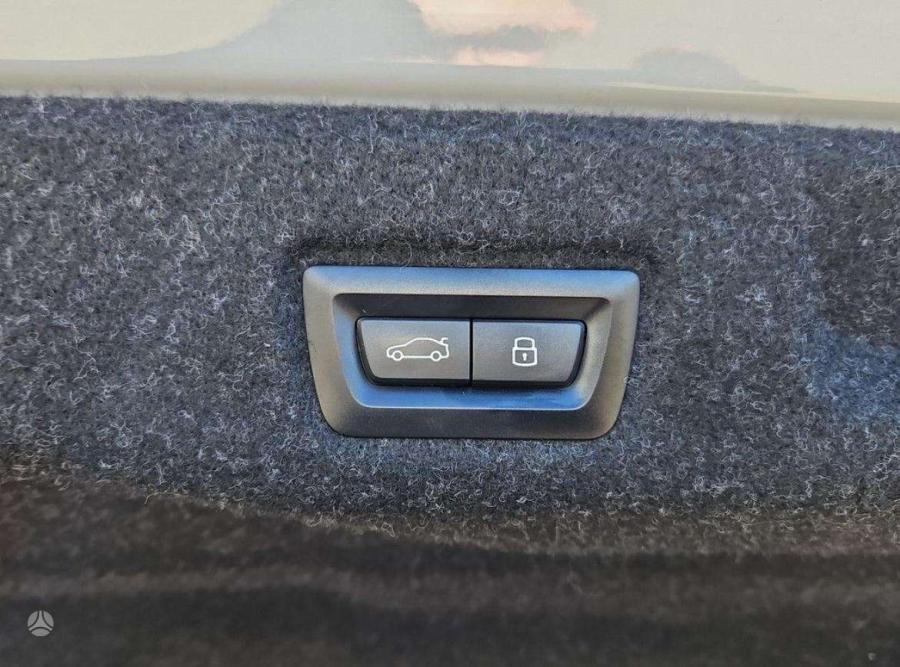 Pelēks BMW i5 2024 Viļņa, ar dzinēja tilpumu 0.00 L un nobraukumu 40 tūkst. km par 49990 €, foto 12 vietnē AUTOMOTO.COM.LV
