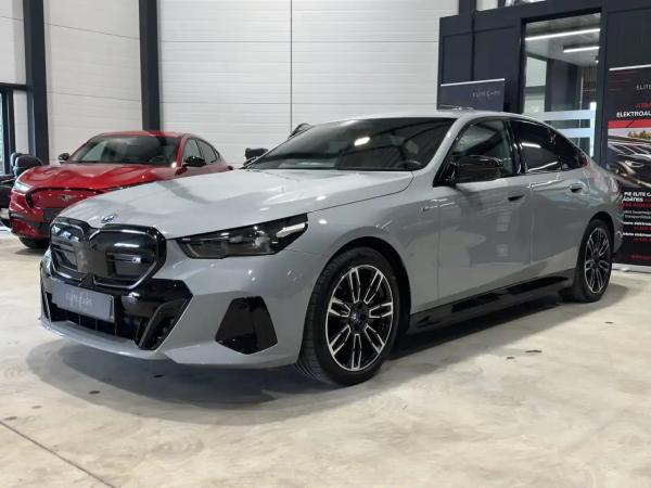 Pelēks BMW i5 2024 Mārupe, ar dzinēja tilpumu 0.00 L un nobraukumu 54 tūkst. km par 48990 €, foto 4 vietnē AUTOMOTO.COM.LV