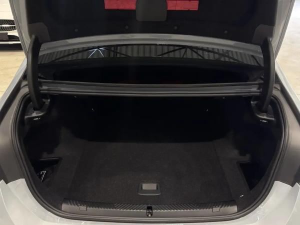Pelēks BMW i5 2024 Mārupe, ar dzinēja tilpumu 0.00 L un nobraukumu 54 tūkst. km par 48990 €, foto 6 vietnē AUTOMOTO.COM.LV