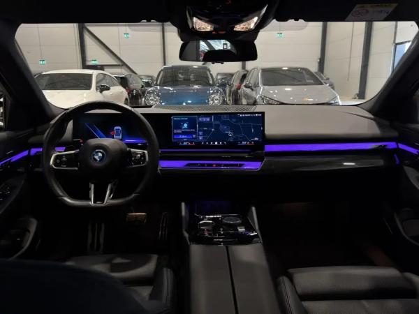 Pelēks BMW i5 2024 Mārupe, ar dzinēja tilpumu 0.00 L un nobraukumu 54 tūkst. km par 48990 €, foto 9 vietnē AUTOMOTO.COM.LV