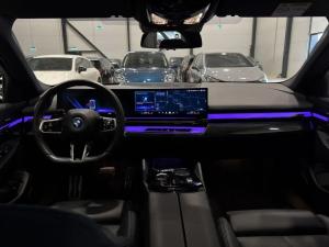 Серый БМВ i5 2024 в Марупе, объемом двигателя 0.00 л и пробегом 54 тыс. км за 48990 €, фото 9 на AUTOMOTO.COM.LV