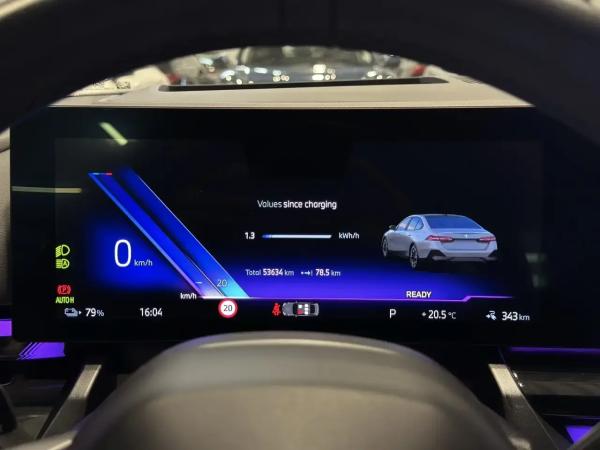 Pelēks BMW i5 2024 Mārupe, ar dzinēja tilpumu 0.00 L un nobraukumu 54 tūkst. km par 48990 €, foto 10 vietnē AUTOMOTO.COM.LV