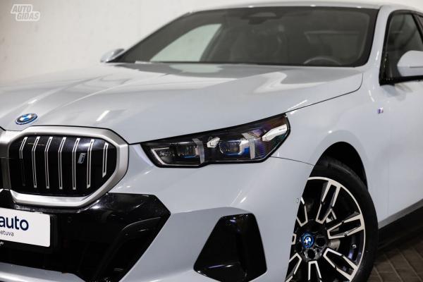 Grey BMW i5 2024 in Vilnius, with an engine capacity of 0.00 L and mileage of 96 thousand km for 49991 €, photo 3 on AUTOMOTO.COM.LV
