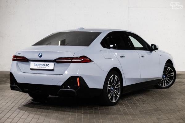 Grey BMW i5 2024 in Vilnius, with an engine capacity of 0.00 L and mileage of 96 thousand km for 49991 €, photo 10 on AUTOMOTO.COM.LV
