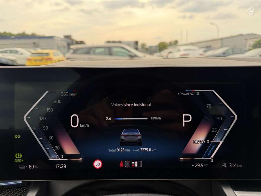 Серый БМВ i5 2025 в Вильнюс, объемом двигателя 0.00 л и пробегом 9 тыс. км за 67750 €, фото 18 на AUTOMOTO.COM.LV
