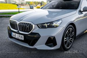 Pelēks BMW i5 2025 Tallina, ar dzinēja tilpumu 0.00 L un nobraukumu 10 tūkst. km par 54990 €, foto 3 vietnē AUTOMOTO.COM.LV