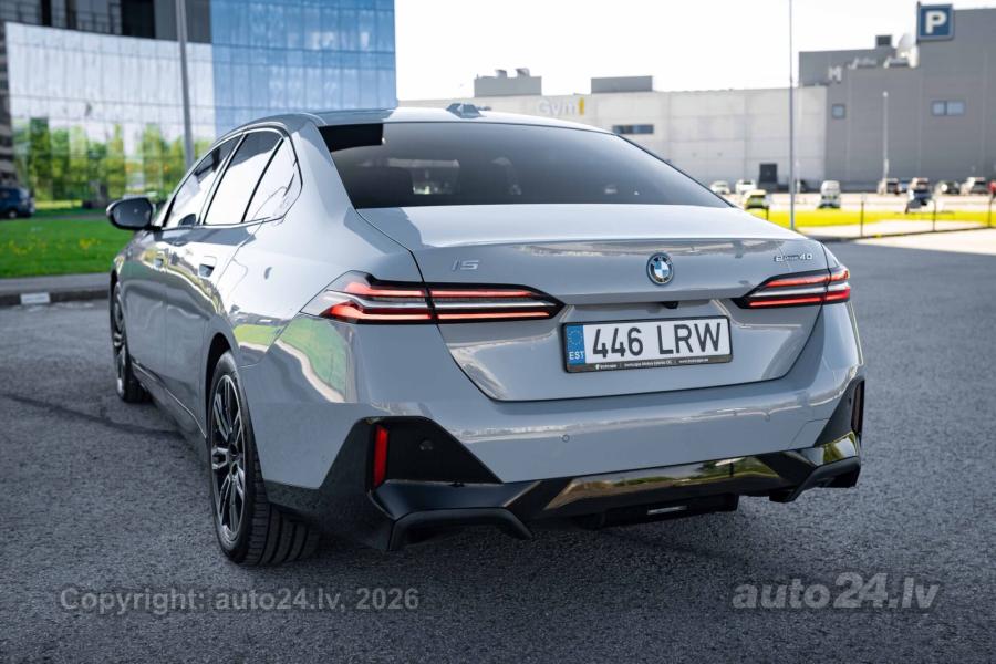 Pelēks BMW i5 2025 Tallina, ar dzinēja tilpumu 0.00 L un nobraukumu 10 tūkst. km par 54990 €, foto 7 vietnē AUTOMOTO.COM.LV
