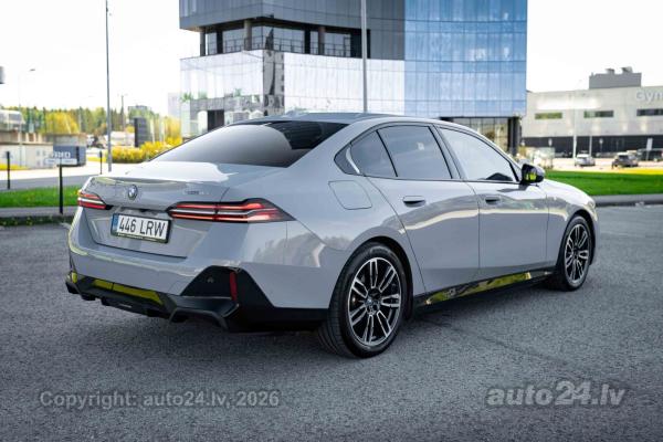 Pelēks BMW i5 2025 Tallina, ar dzinēja tilpumu 0.00 L un nobraukumu 10 tūkst. km par 54990 €, foto 8 vietnē AUTOMOTO.COM.LV