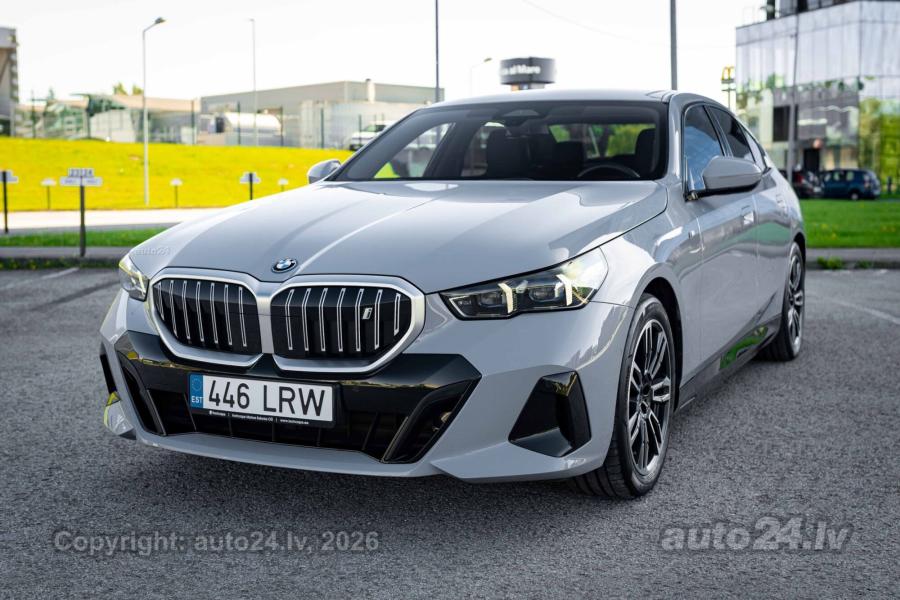 Pelēks BMW i5 2025 Tallina, ar dzinēja tilpumu 0.00 L un nobraukumu 10 tūkst. km par 54990 €, foto 13 vietnē AUTOMOTO.COM.LV