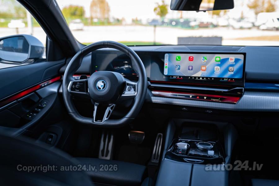 Pelēks BMW i5 2025 Tallina, ar dzinēja tilpumu 0.00 L un nobraukumu 10 tūkst. km par 54990 €, foto 24 vietnē AUTOMOTO.COM.LV